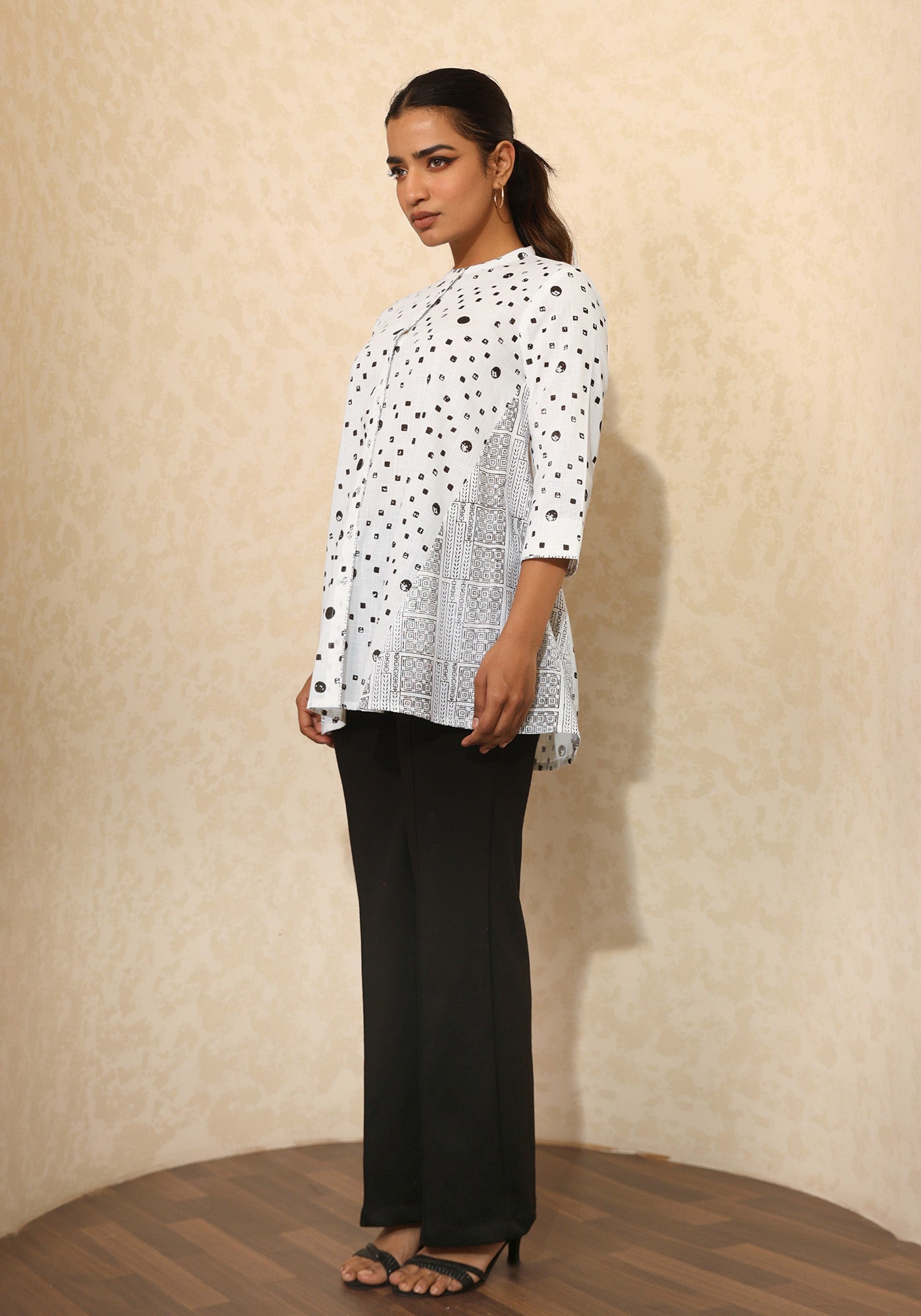 GRAYSCALE POLKA PANEL SHIRT