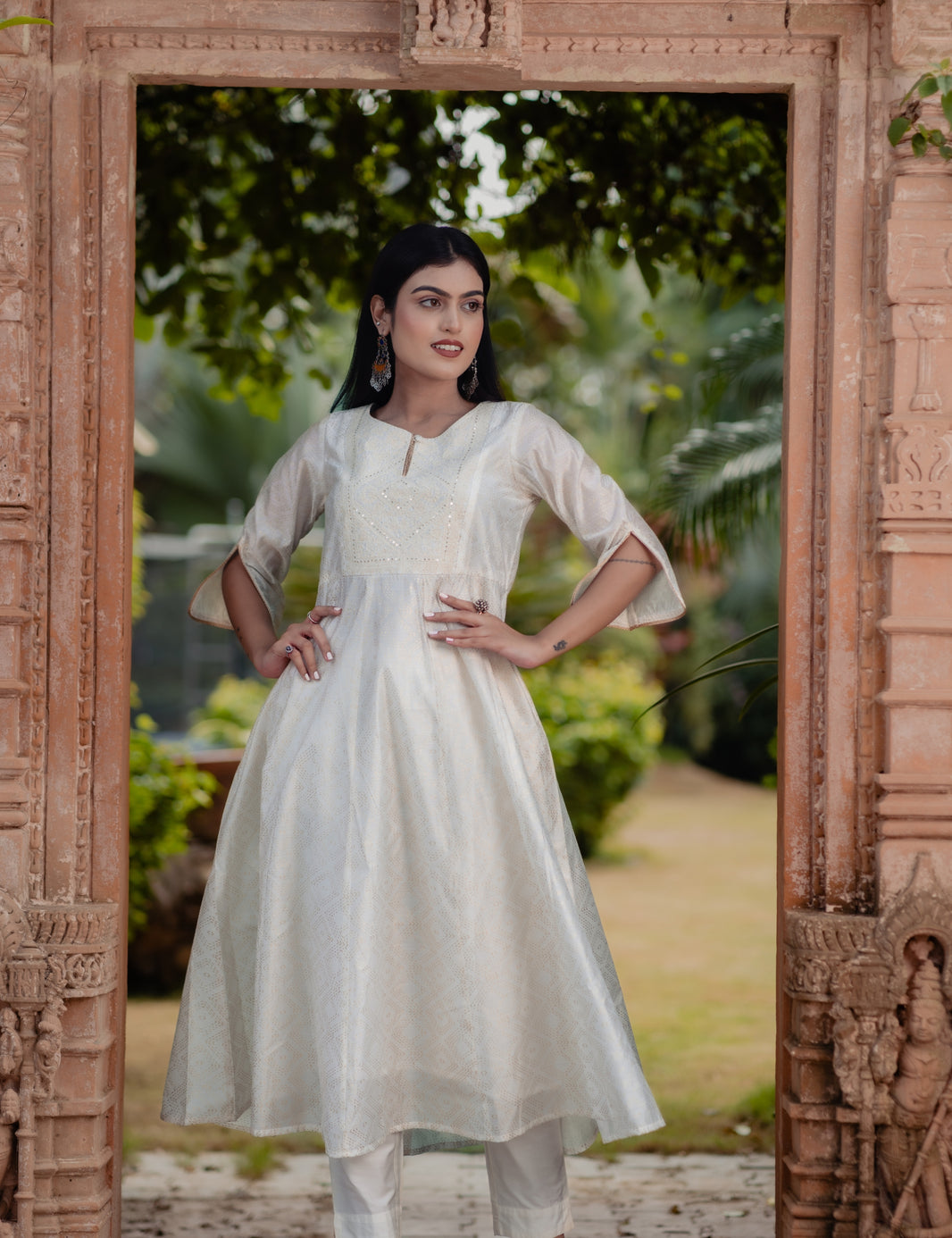 BAGH – Threads of Identity